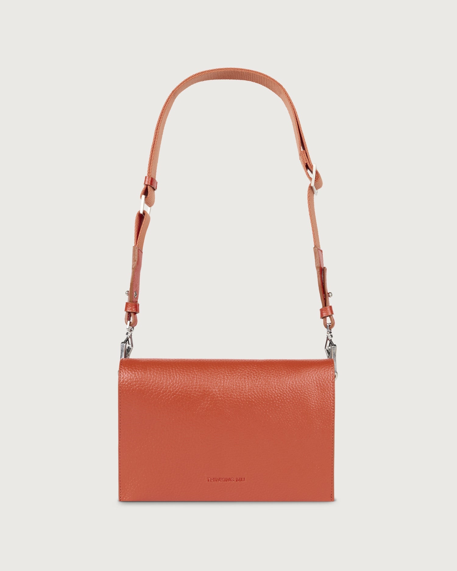 Red Nara sustainable eco-leather bag | Thinking Mu – THINKING MU APAC